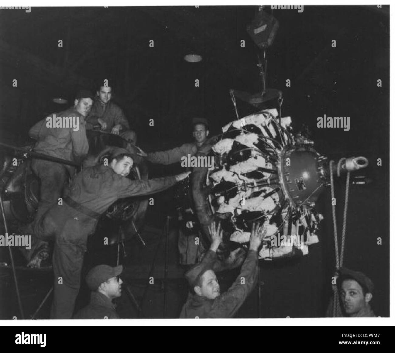 Aircraft engine change Black and White Stock Photos & Images - Alamy