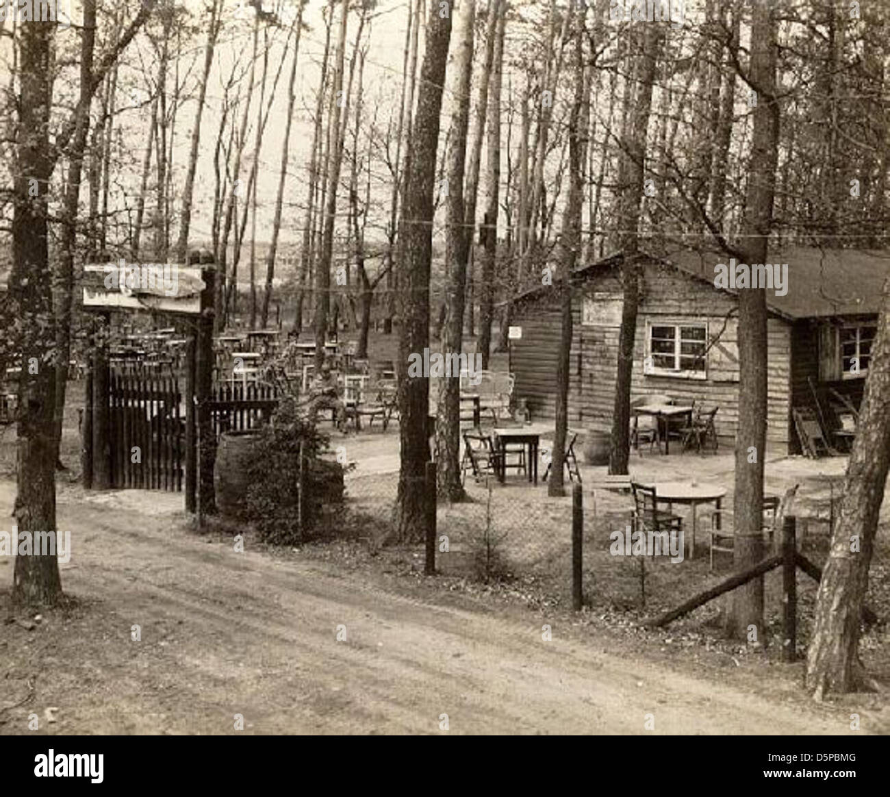 Frankfurt airport bar hi-res stock photography and images - Alamy