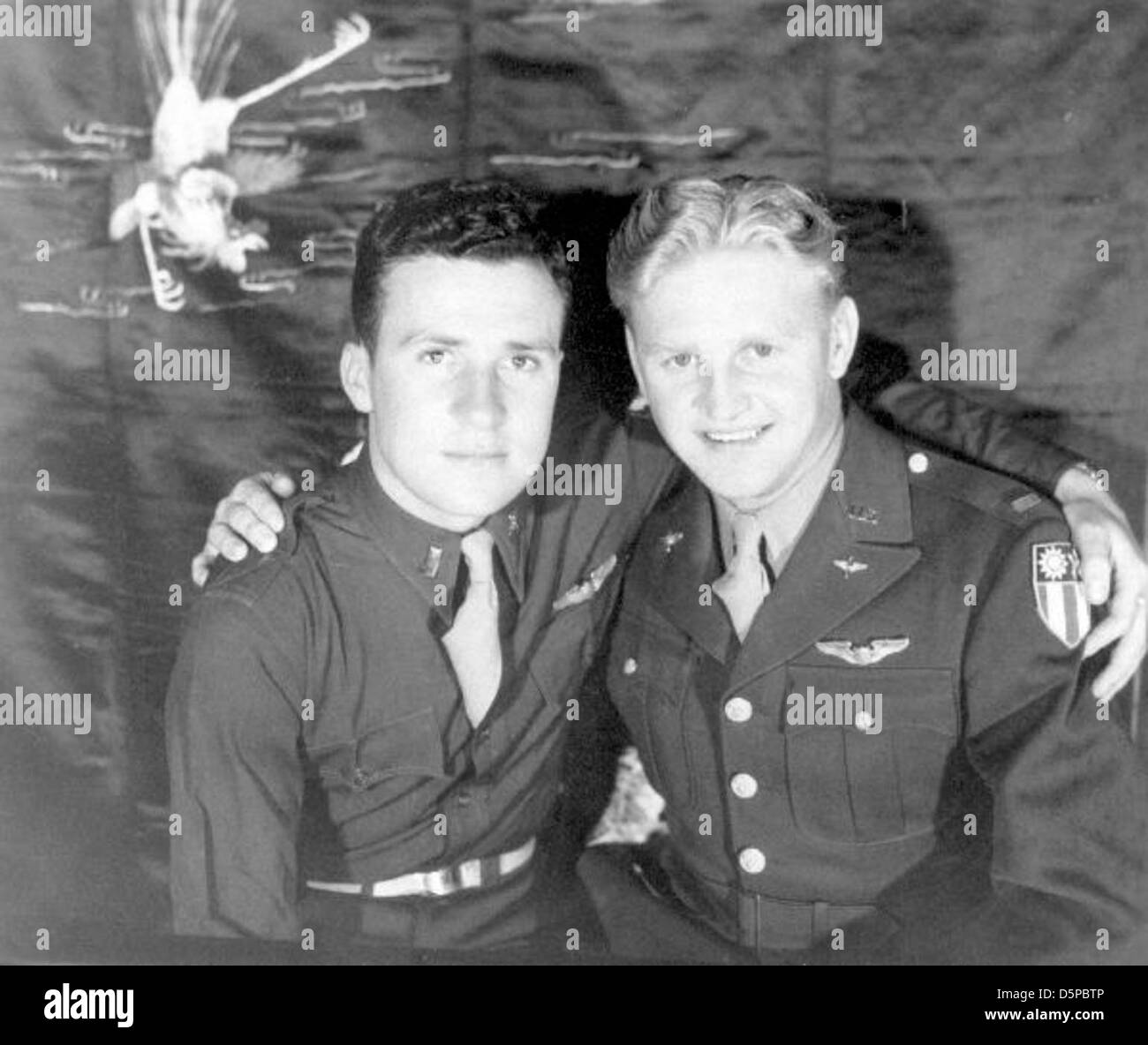 Lt. Bateman and SSgt. Johnson of the 118th Tactical Reconnaissance ...