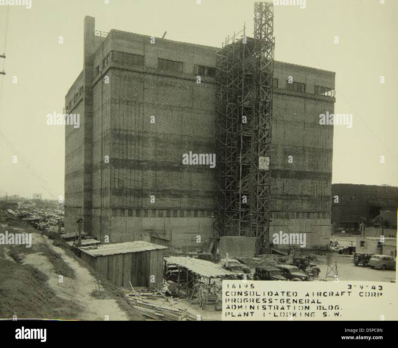 Construction of Administration Building : Consolidated/Convair Aircraft ...