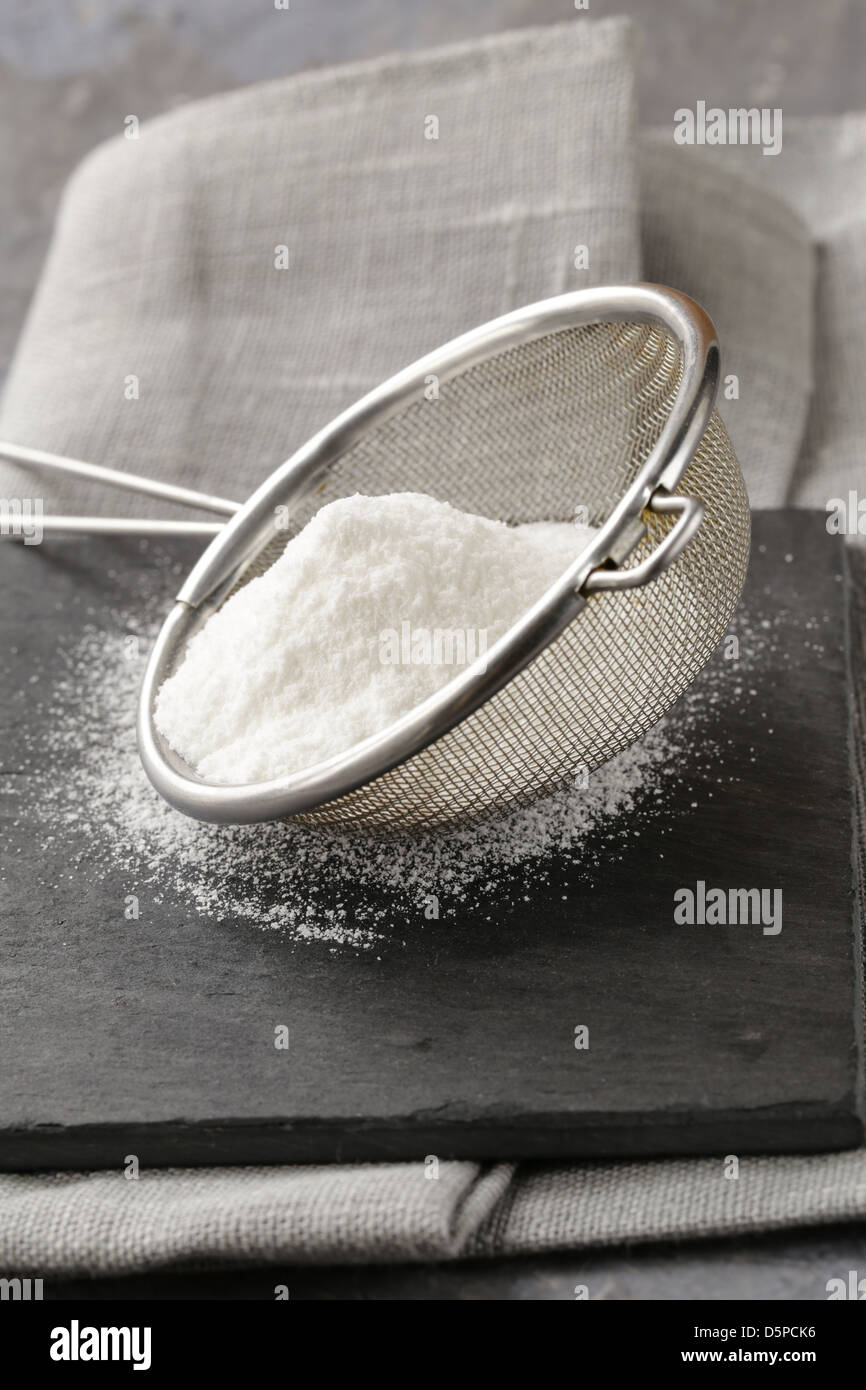 Powder strainer hi-res stock photography and images - Alamy