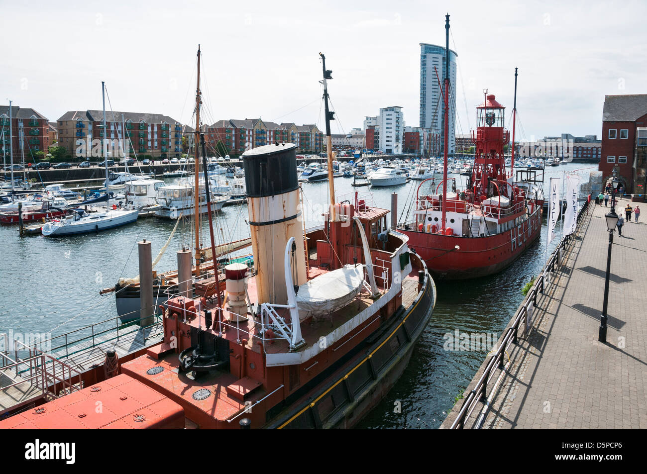 Historic tugboat and lightship helwick hi-res stock photography and ...