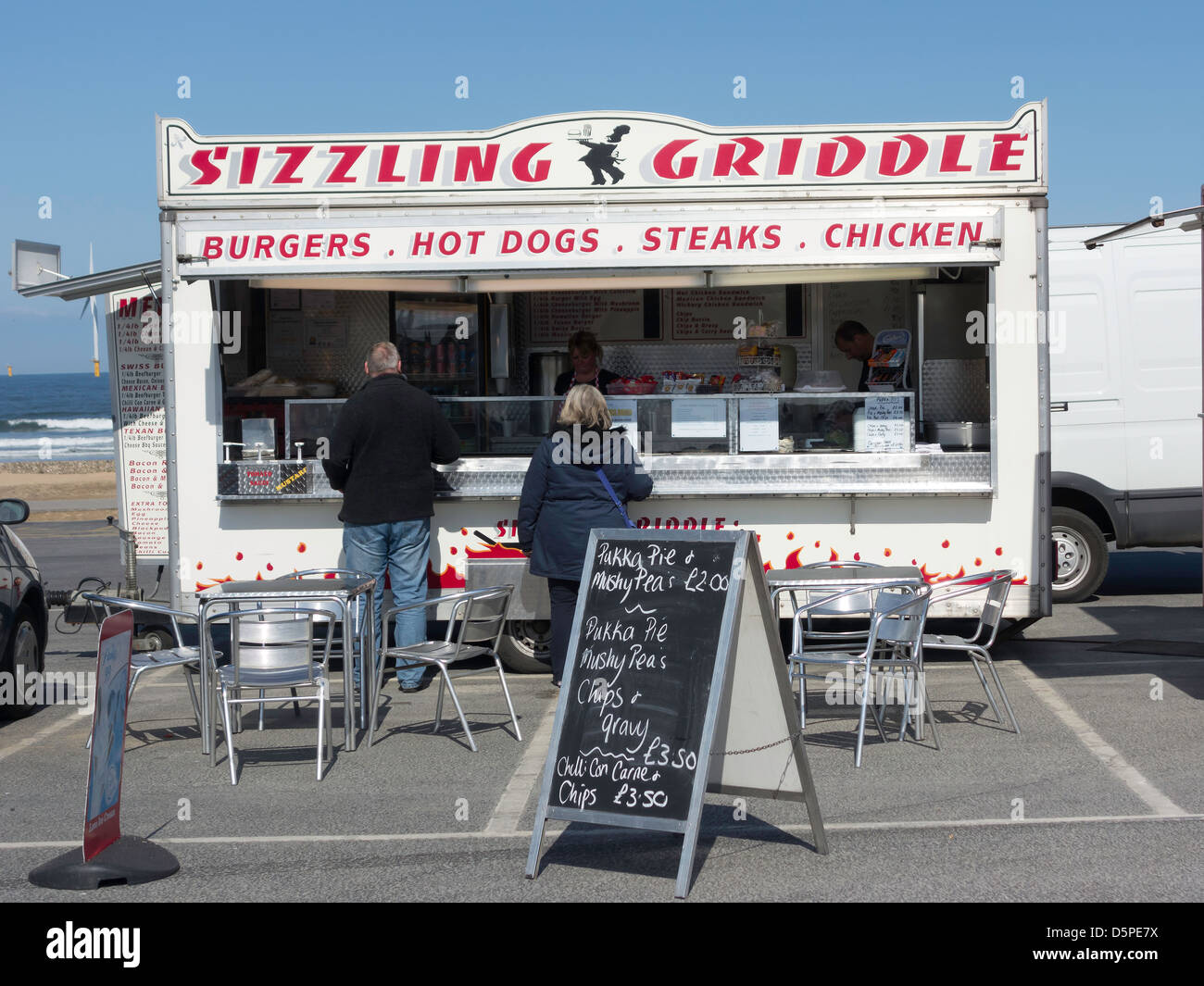 Sizzling Griddle fast food stall by the sea at Coatham Redcar and ...