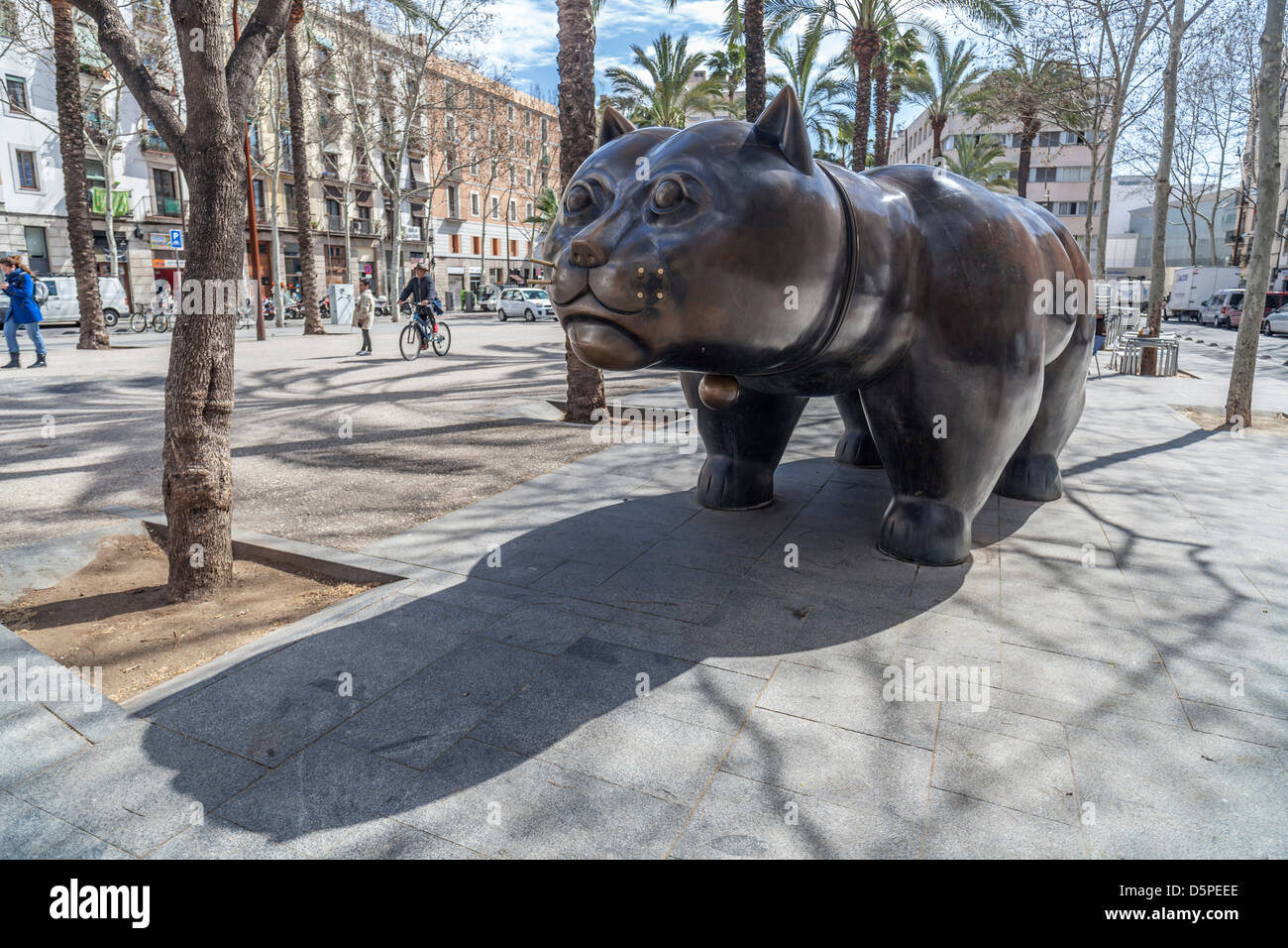 Gato fernando botero hi-res stock photography and images - Alamy