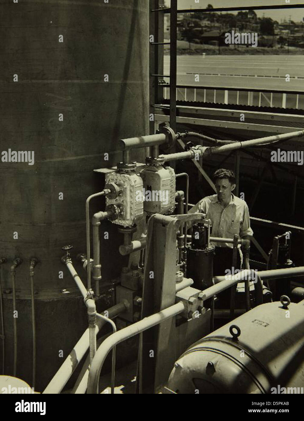 Factory scenes from the Consolidated/Convair Aircraft Factory in San ...