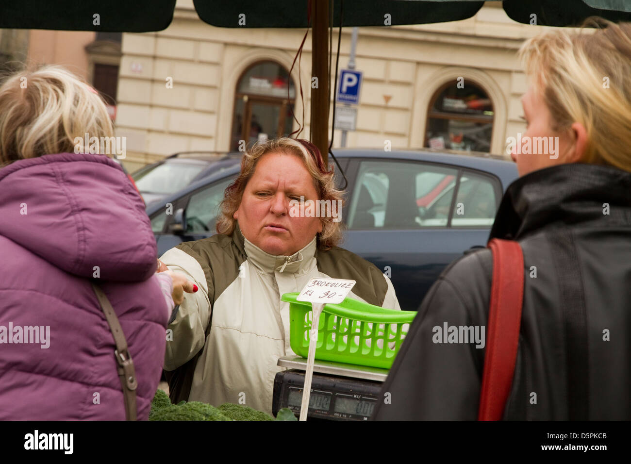 Cabbage market square hi-res stock photography and images - Alamy