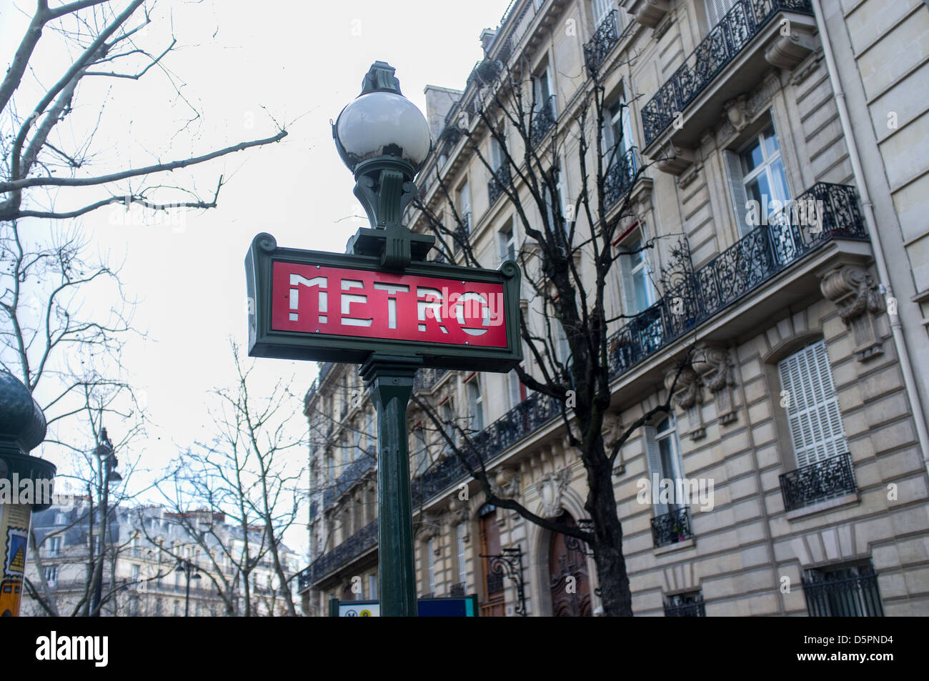 Paris metro sign Stock Photo - Alamy