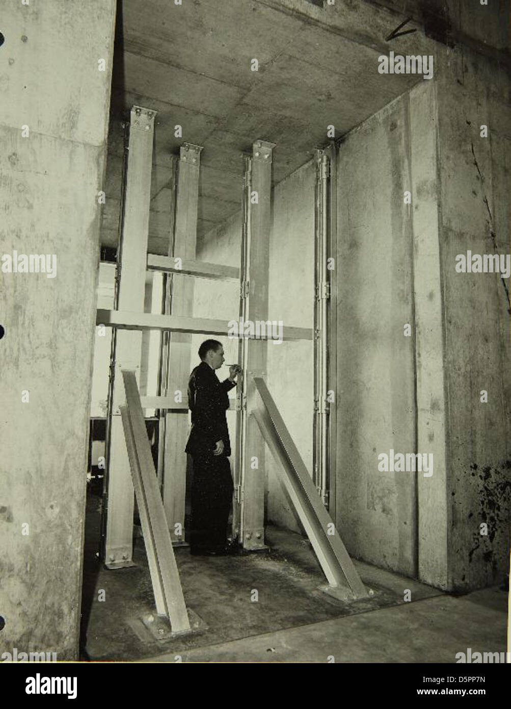 Sound suppression hi-res stock photography and images - Alamy