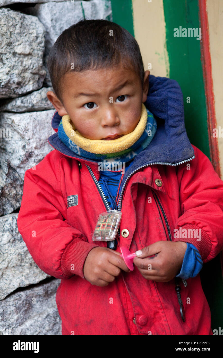 Nepalese kid hi-res stock photography and images - Alamy