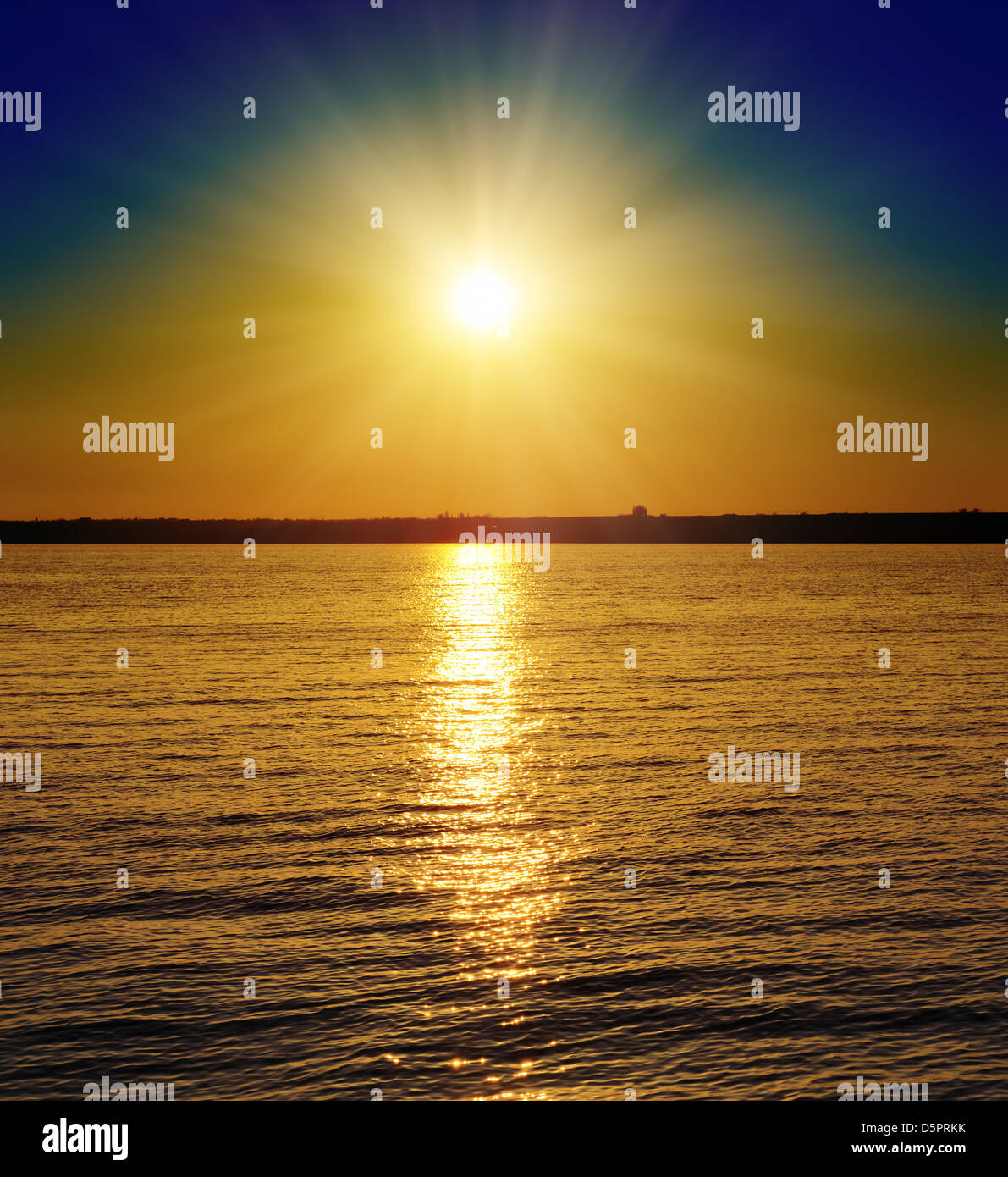 good sunset over river Stock Photo - Alamy