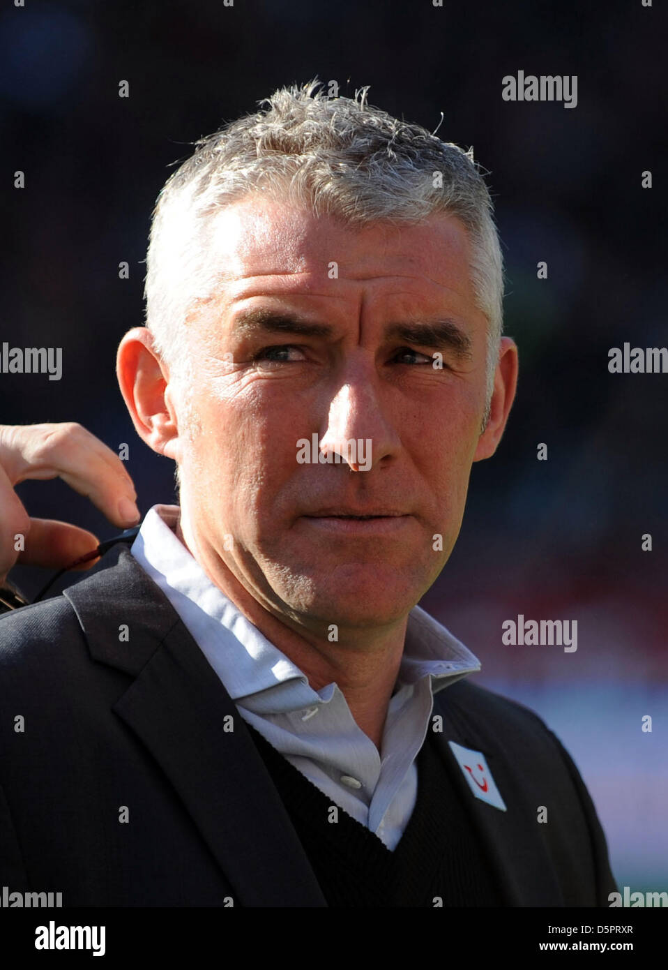 Hanover's coach Mirko Slomka prior to the Bundesliga match Hanover 96 ...