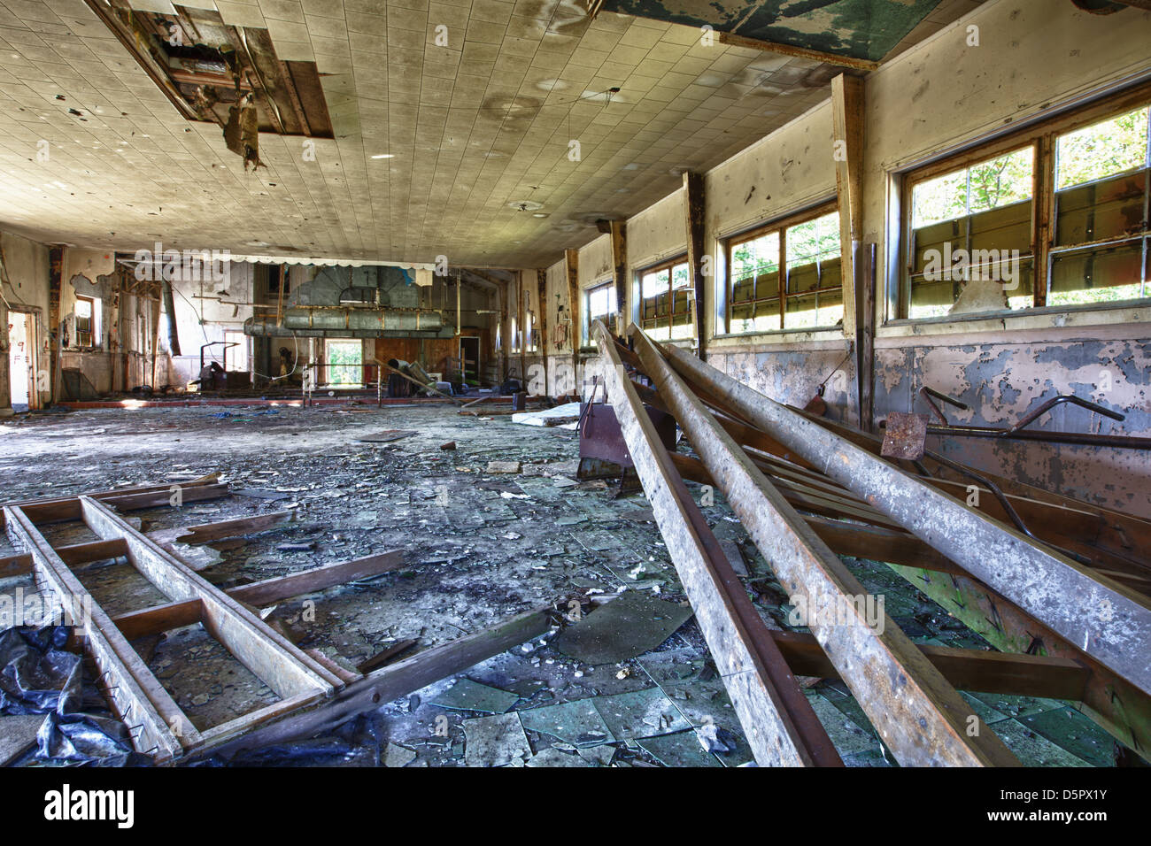 Lyndonville Air Force Station on East Mountain in East Haven, Vermont ...