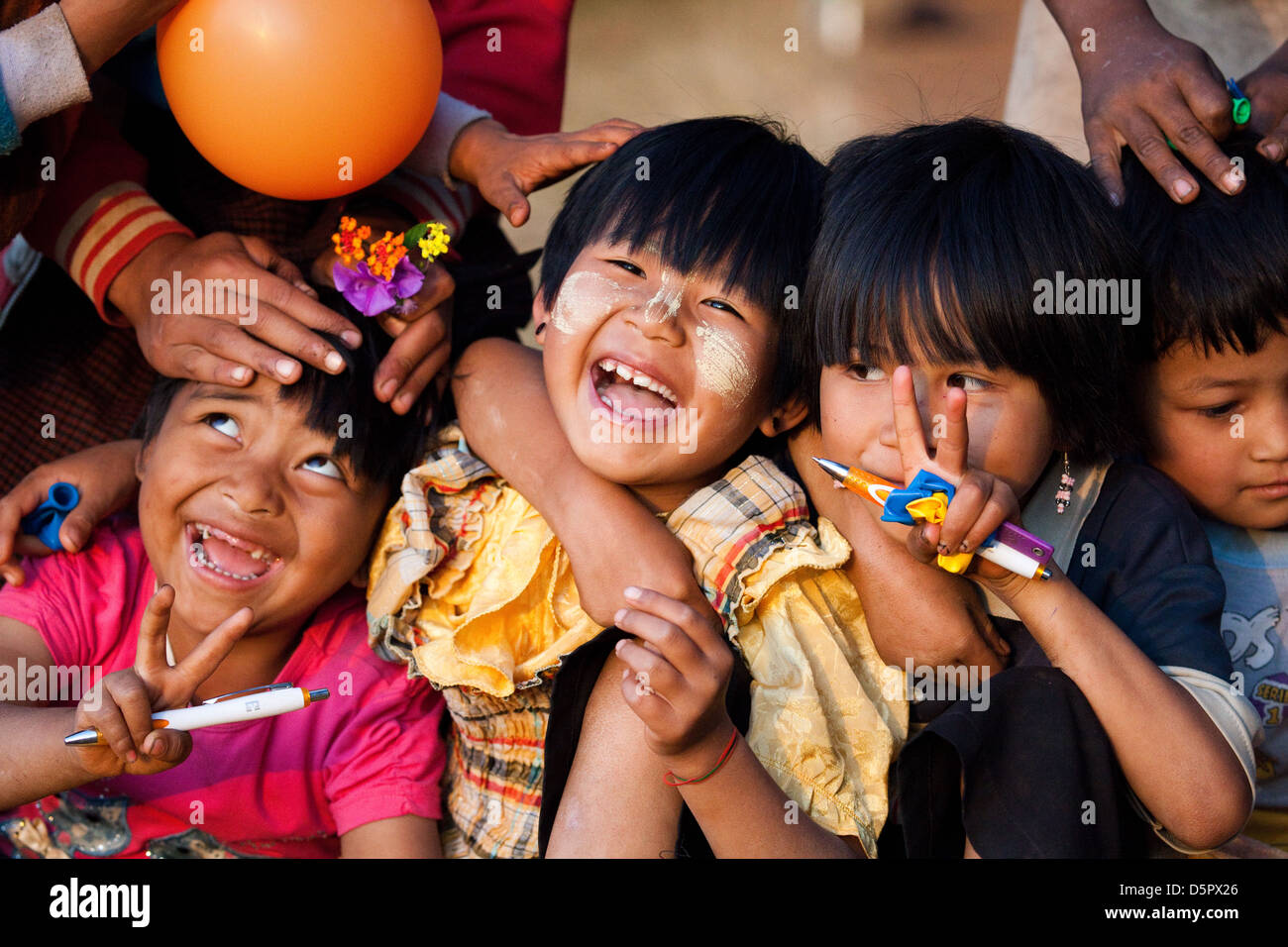 Sweet innocent children kids hi-res stock photography and images - Alamy