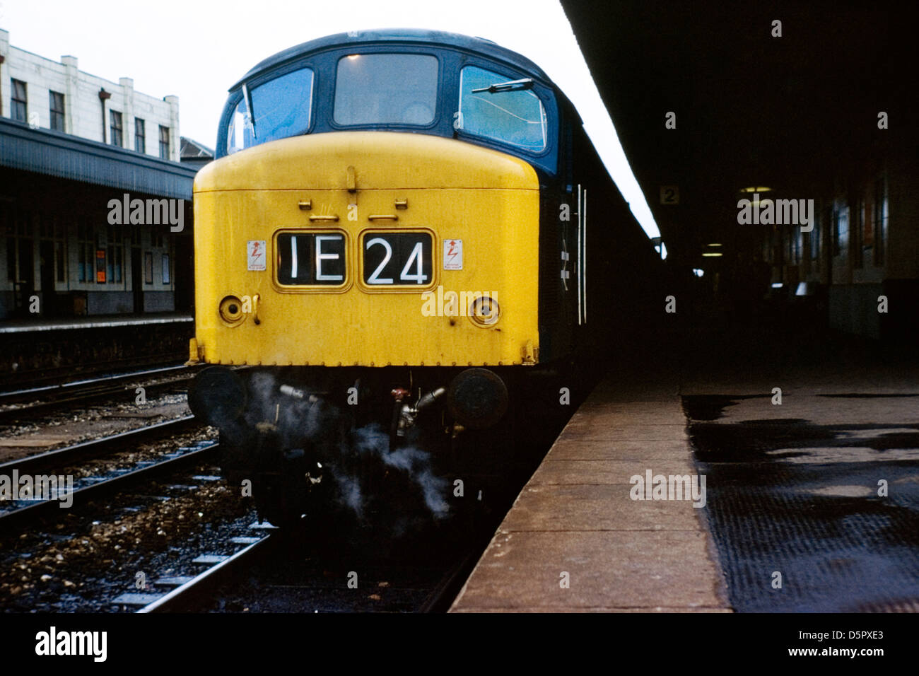 class 45 diesel locomotive 45040 early evening cardiff station 1976 ...