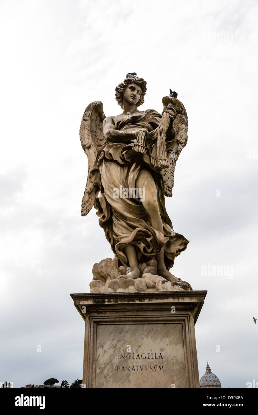 Angel on the Ponte Saint Angelo, Rome, Italy Stock Photo - Alamy