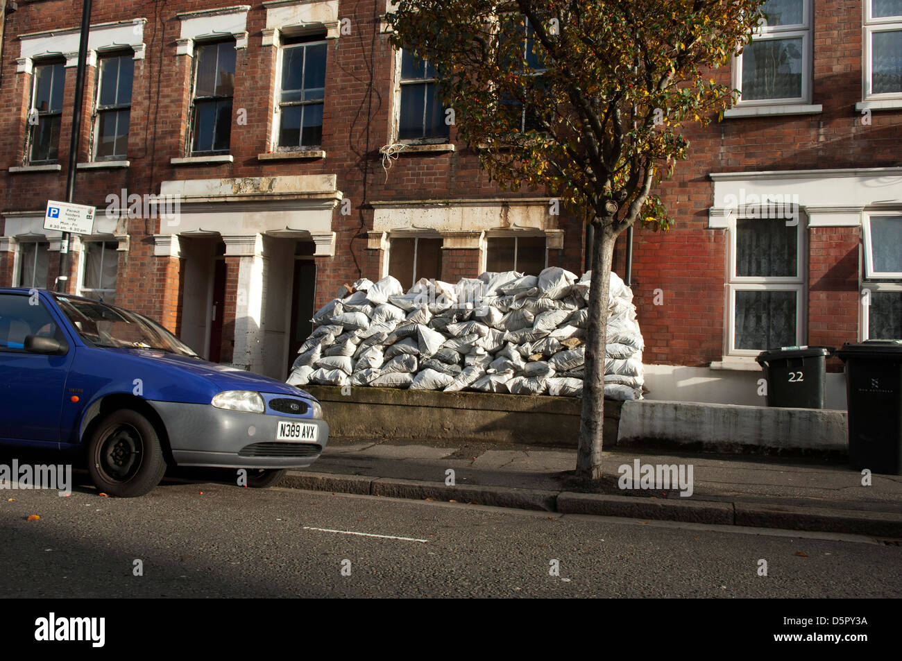 Tipping rules hi-res stock photography and images - Alamy