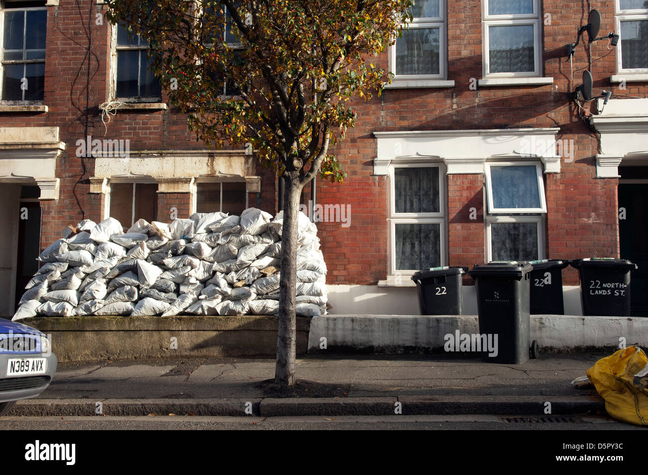 Tipping rules hi-res stock photography and images - Alamy