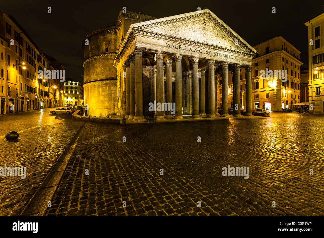 World Famous Pantheon at night in Rome, Italy Stock Photo - Alamy