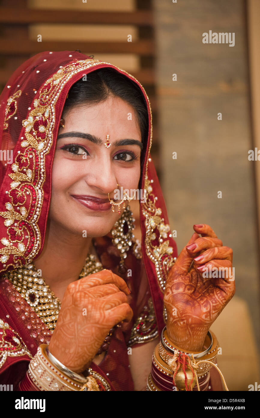 Indian Bride at her wedding Stock Photo - Alamy
