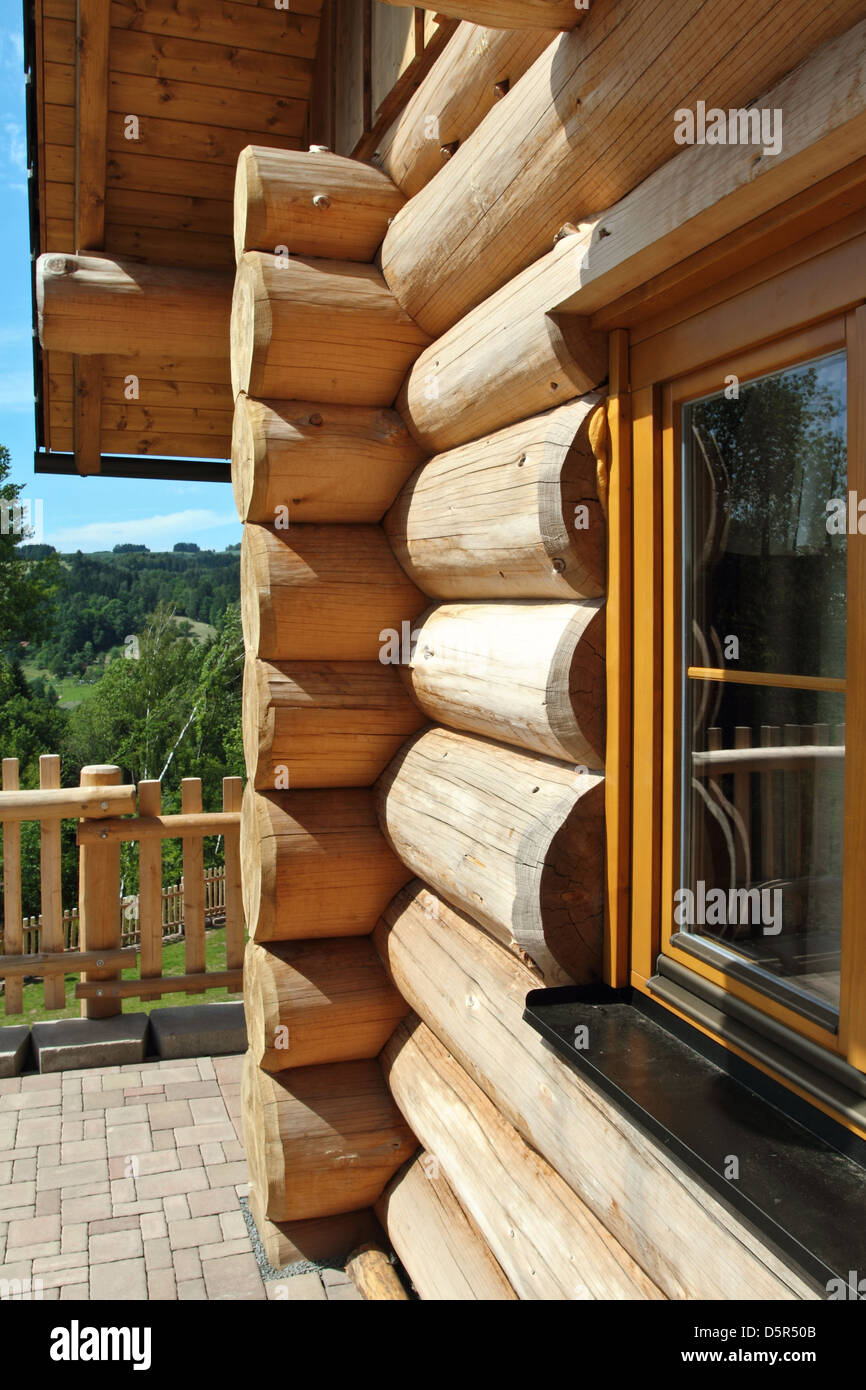 Cabin of wood hi-res stock photography and images - Alamy