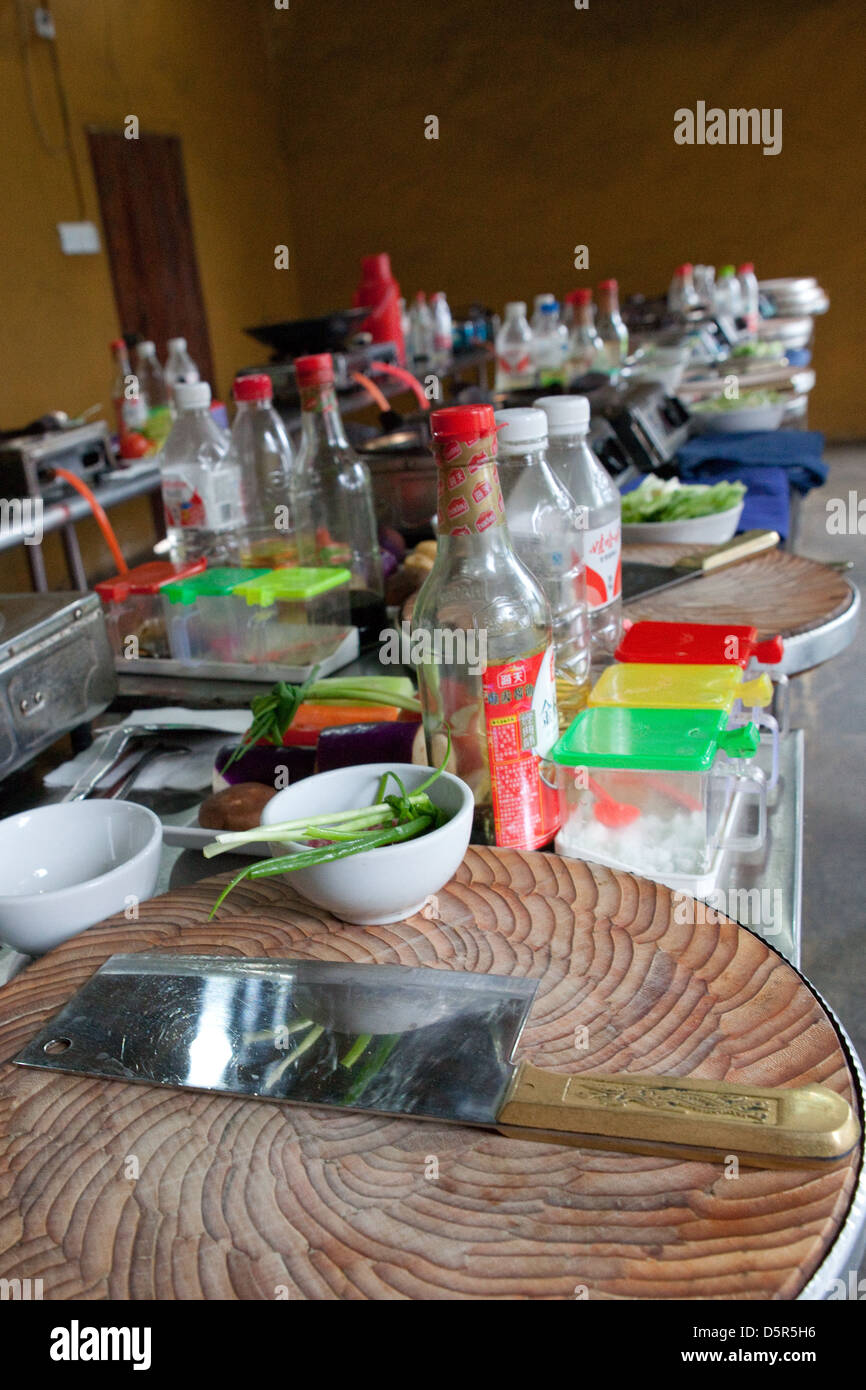 Chinese cooking class Stock Photo - Alamy