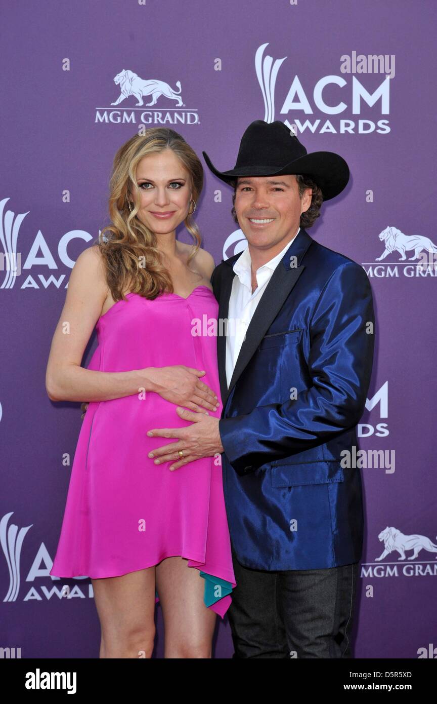 Clay walker and jessica craig walker hi-res stock photography and ...