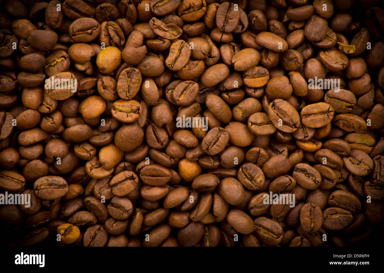 Coffee beans background Stock Photo - Alamy