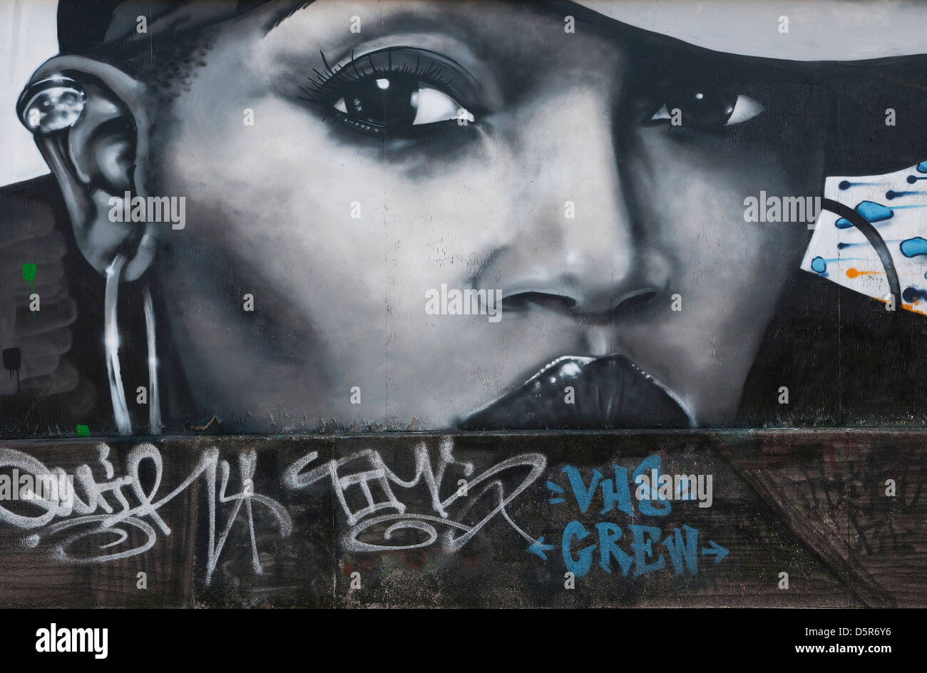 Graffiti Black And White Faces