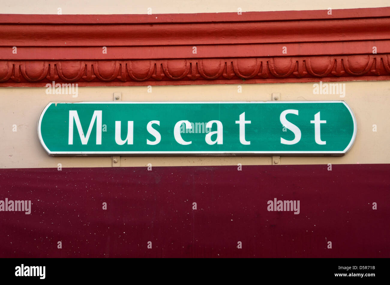Muscat Street road sign, Singapore Stock Photo - Alamy