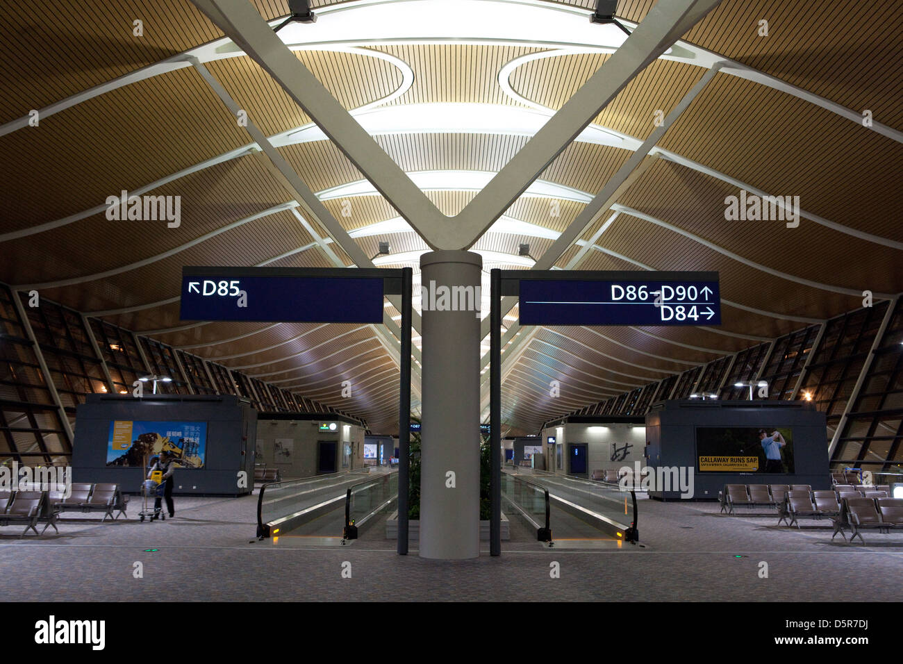Shanghai Pudong Airport Terminal Stock Photo - Alamy