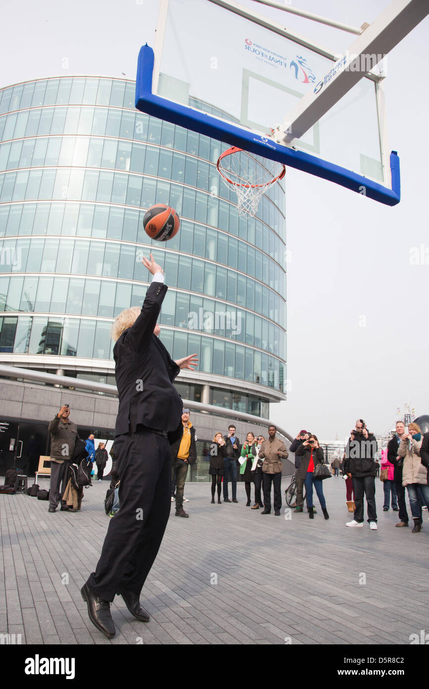 London, UK. 8th April 2013. Boris Johnson shooting some hoops. London ...