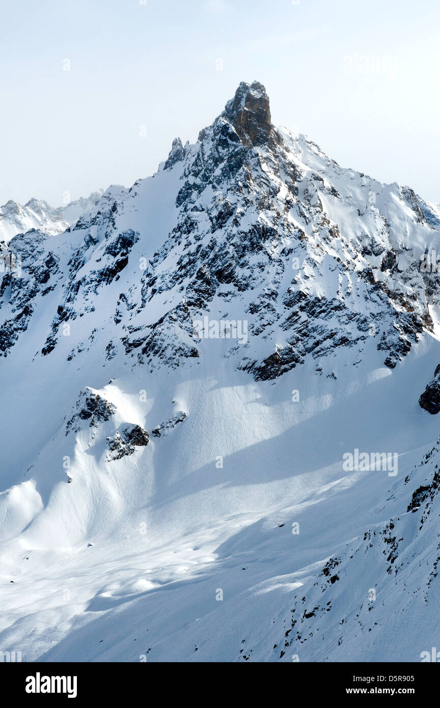 Alpine mountain hi-res stock photography and images - Alamy