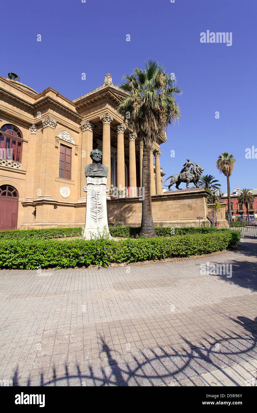 The Teatro Massimo Opera House in Palermo Sicily Stock Photo - Alamy
