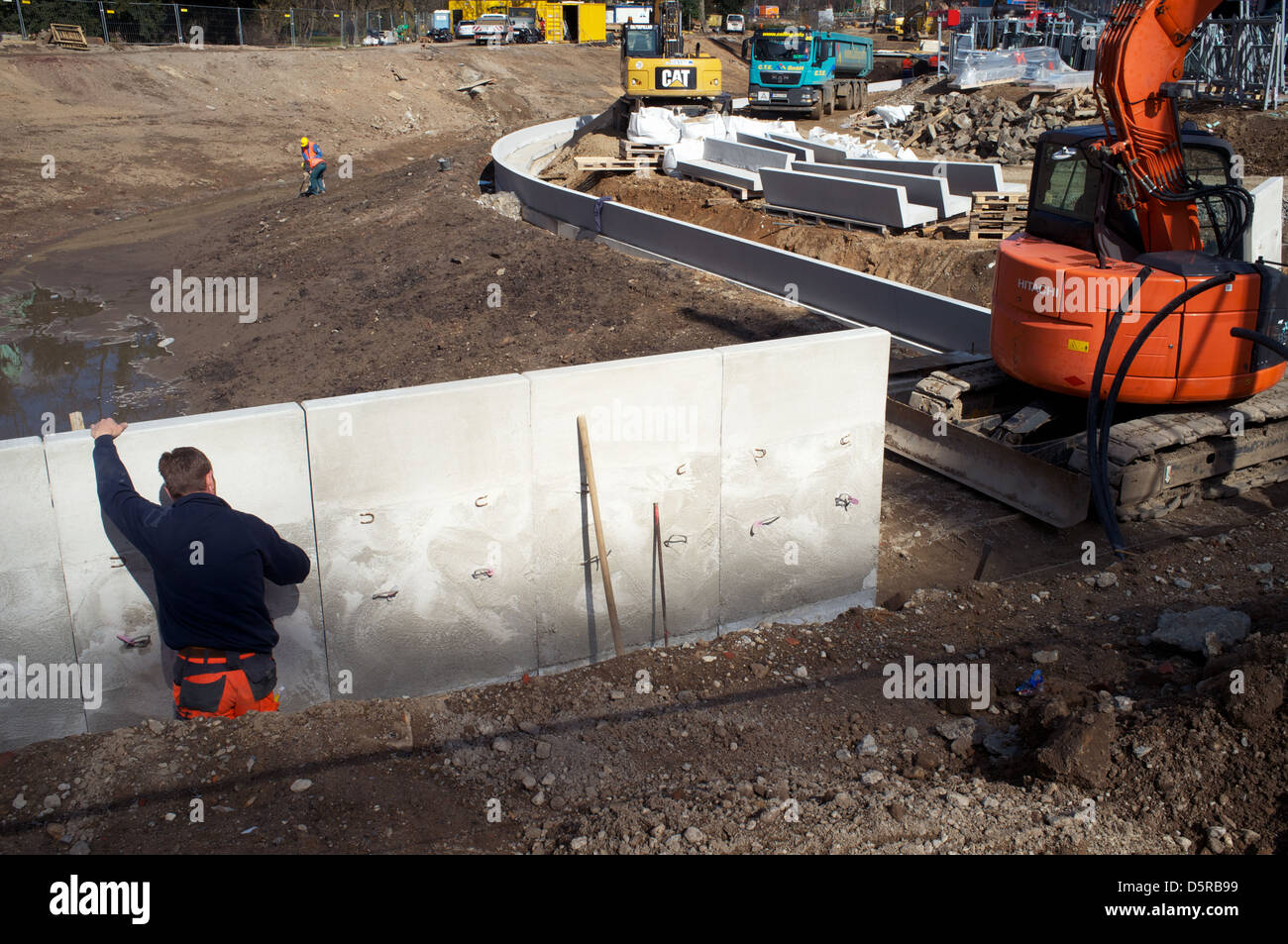 Ground worker hi-res stock photography and images - Alamy