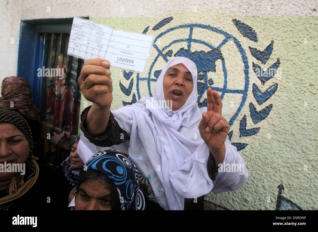 United nations relief ration hi-res stock photography and images - Alamy