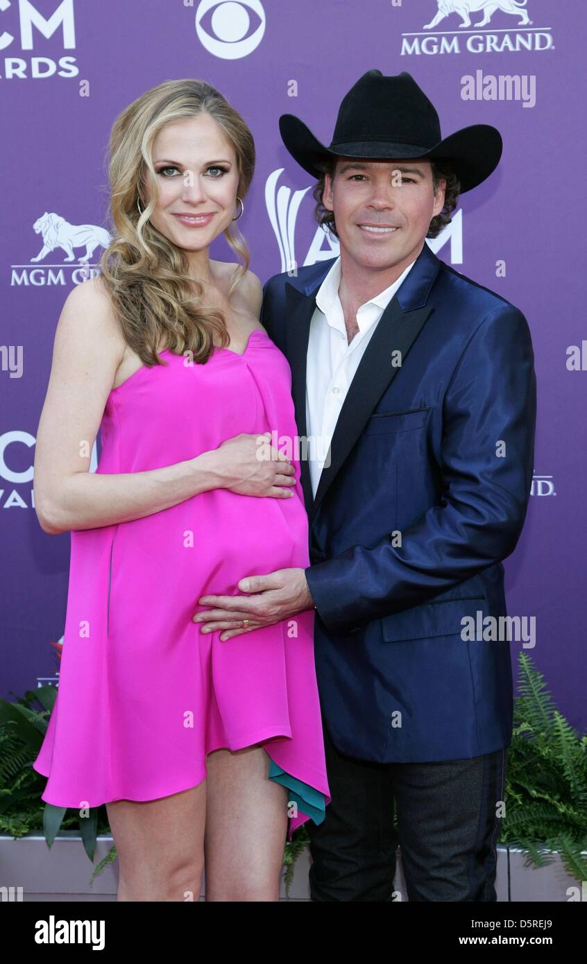 Clay walker and jessica craig walker hi-res stock photography and ...