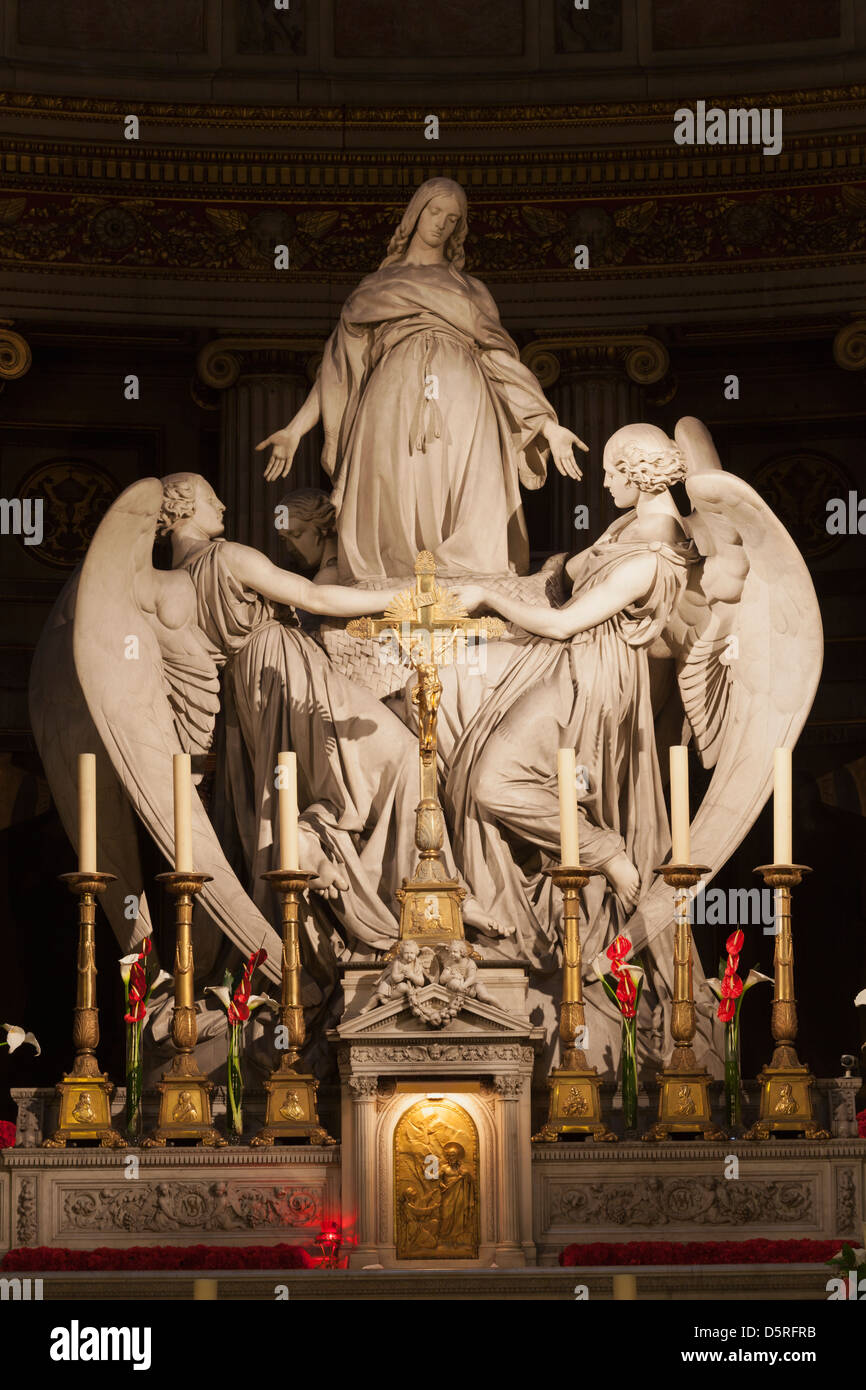 Statue of mary magdalene hi-res stock photography and images - Alamy