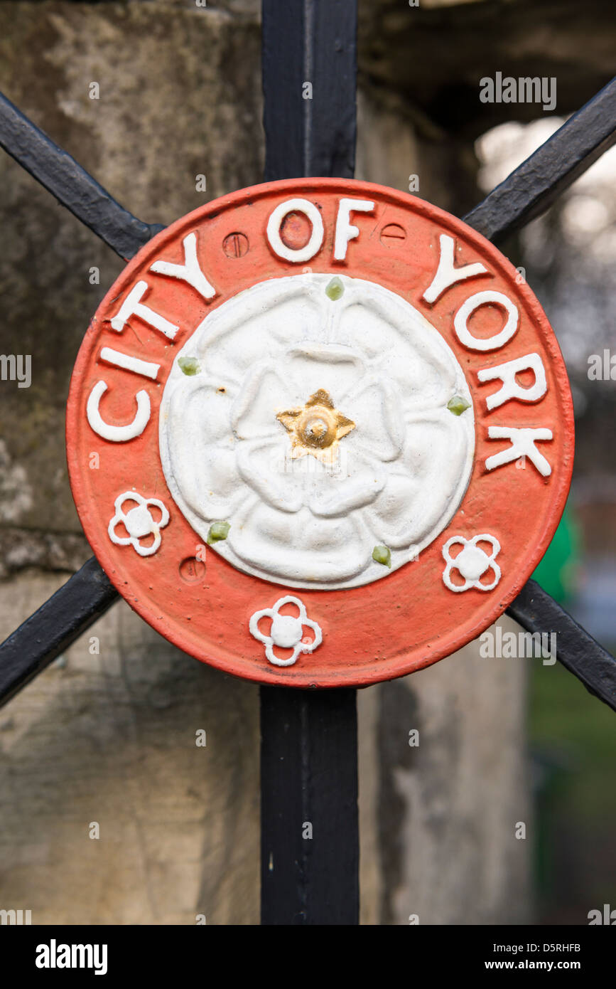 YORK, UK - MARCH 30: City of York crest in one of the metal gates in ...