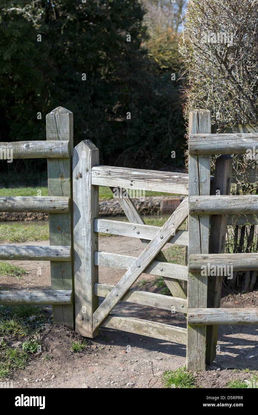 Bridle gate hi-res stock photography and images - Alamy
