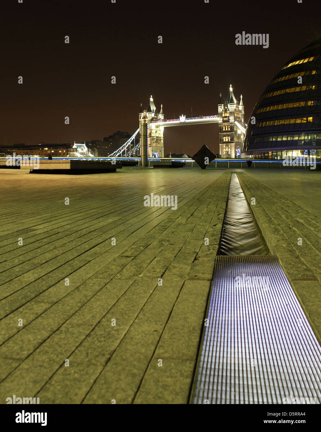 Tower Bridge and City Hall, London, England Stock Photo - Alamy