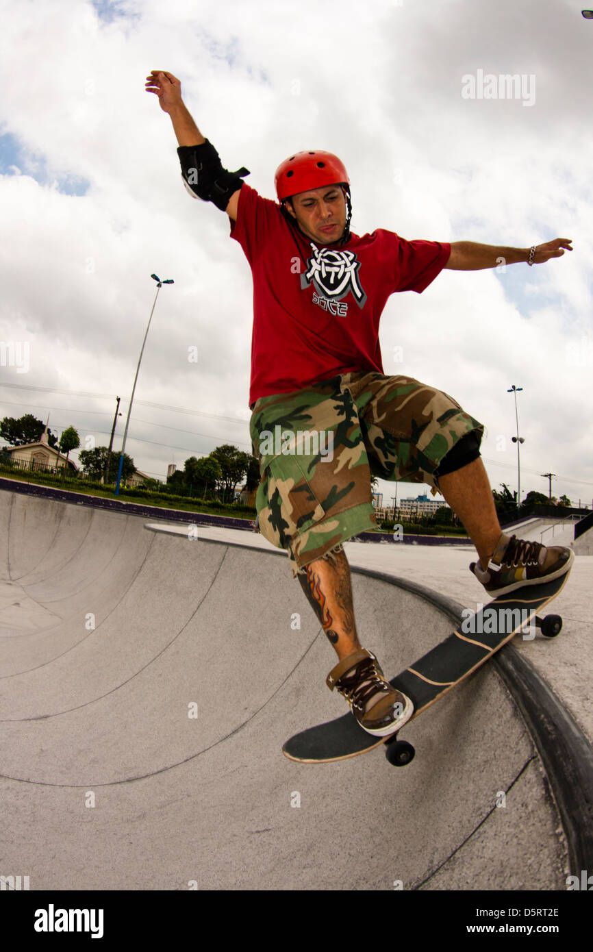 pro rider performing tricks in skateboard at São Bernardo do Campo ...