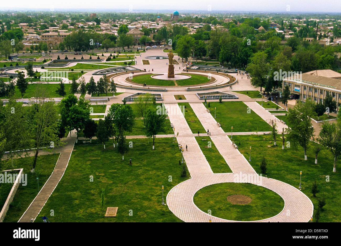 Statue timur ak saray palace hi-res stock photography and images - Alamy