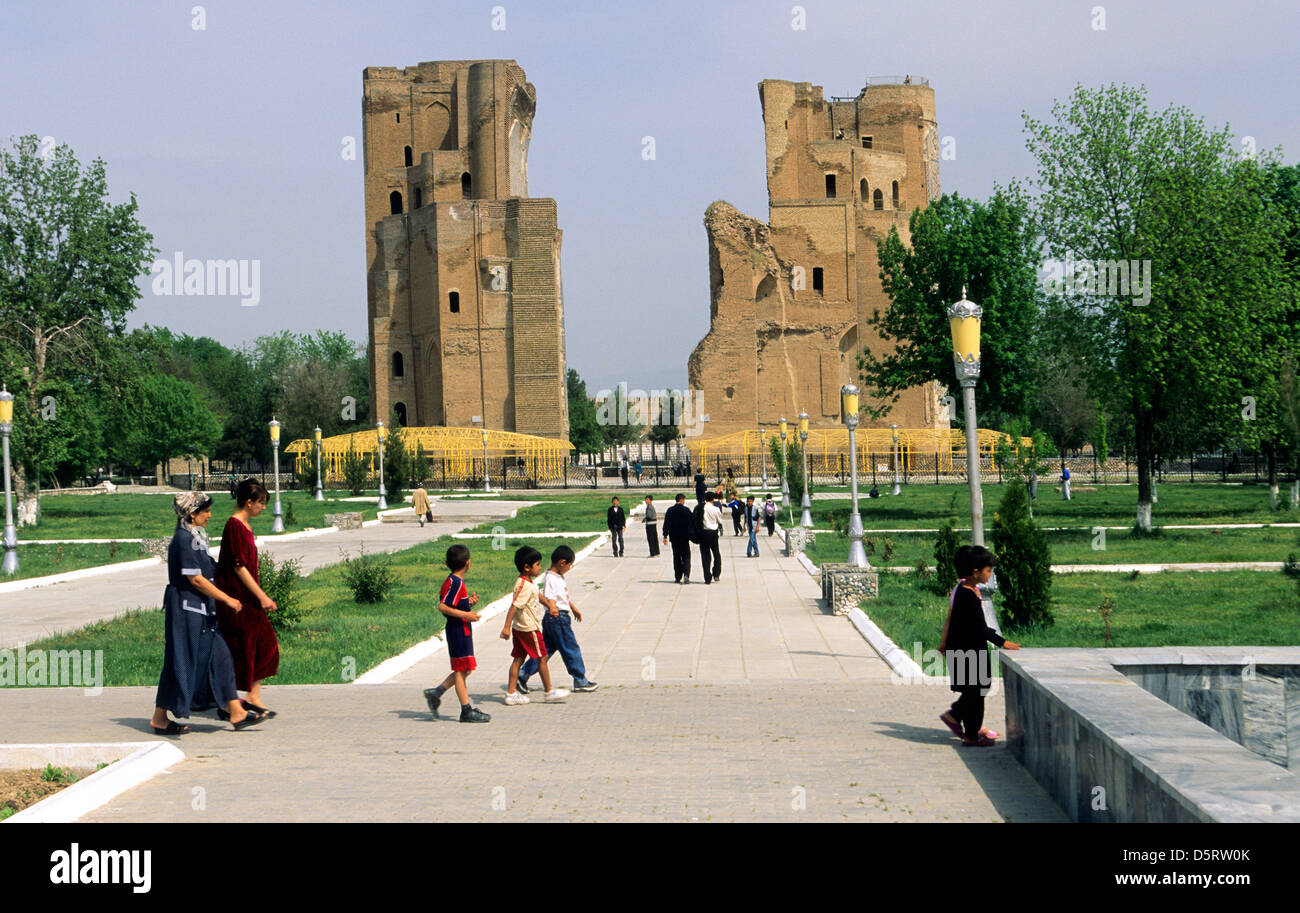 Ak-Saray Palace. Amir Timur summer palace. Shakhrisabz. Uzbekistan ...