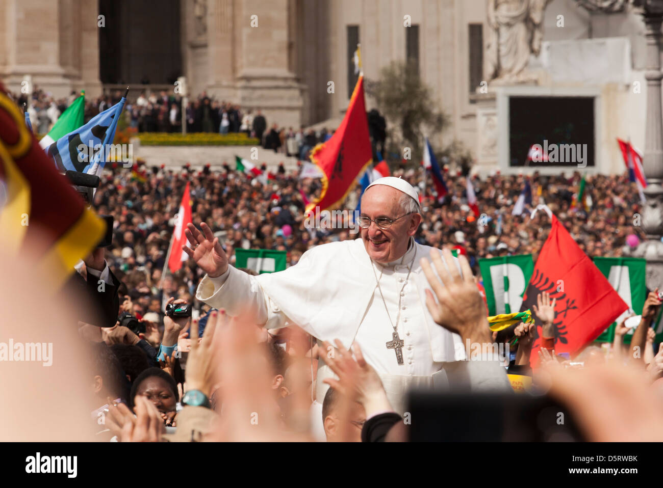 Popemobile hi-res stock photography and images - Alamy