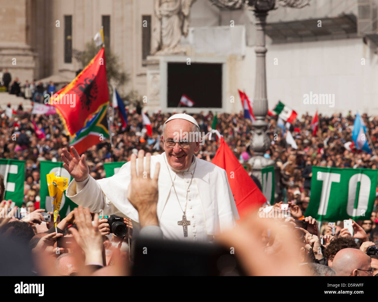 Popemobile hi-res stock photography and images - Alamy