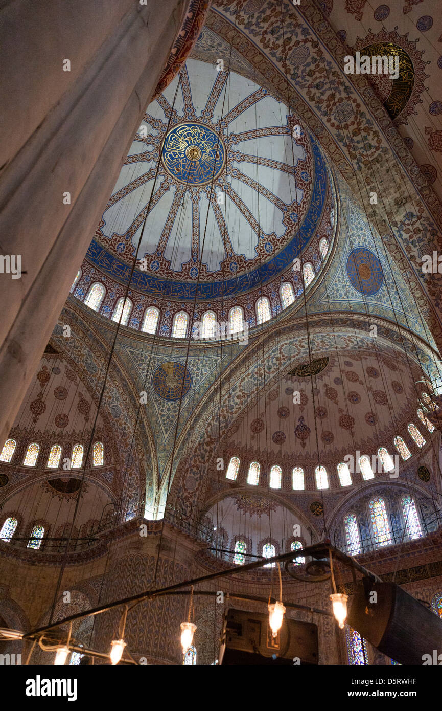 Interior The Blue Mosque Stock Photo - Alamy