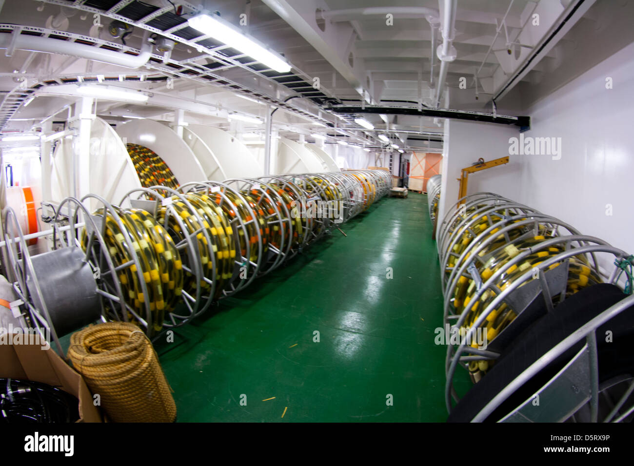 Seismic vessel hi-res stock photography and images - Alamy