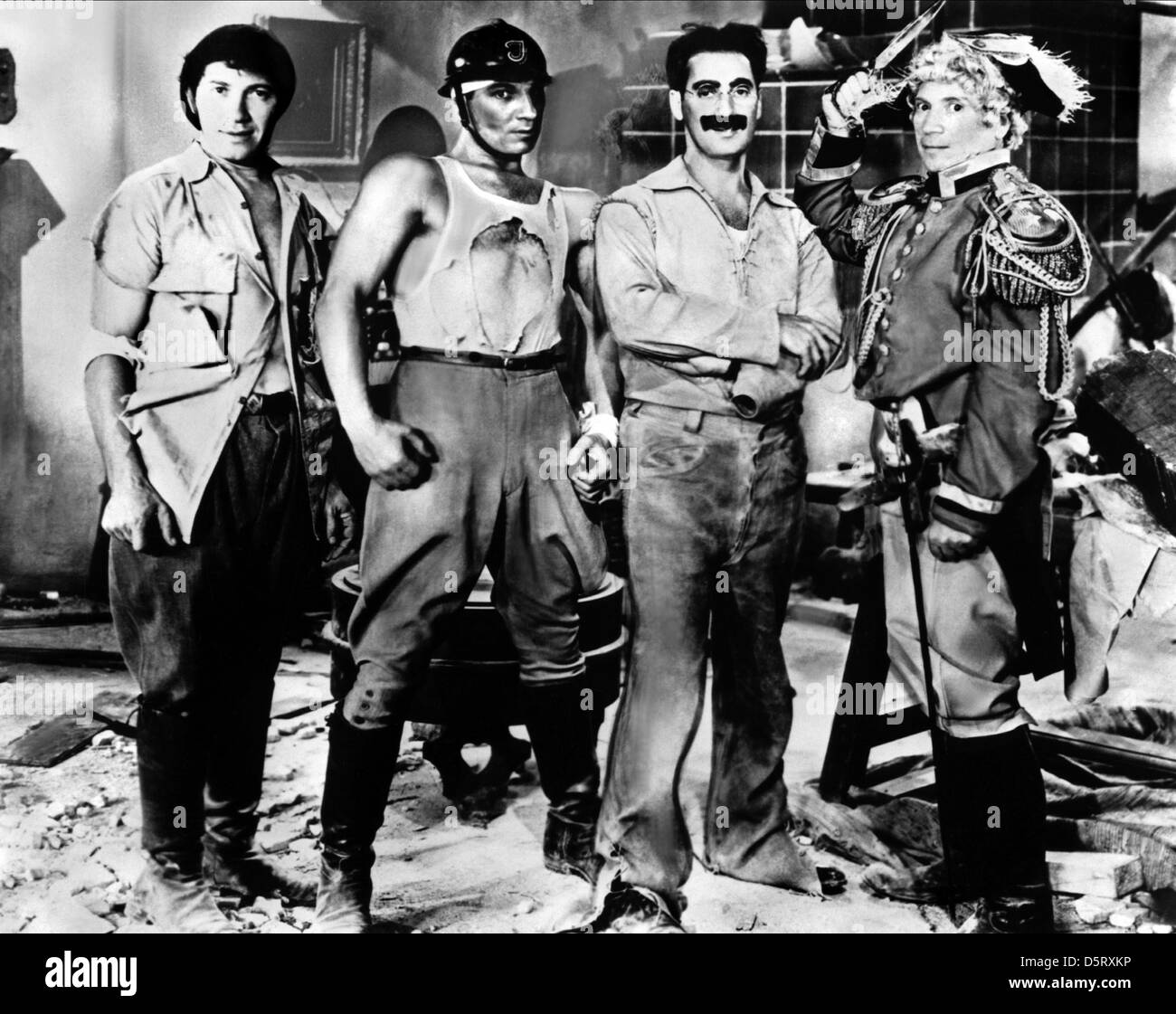 Zeppo marx hi-res stock photography and images - Alamy