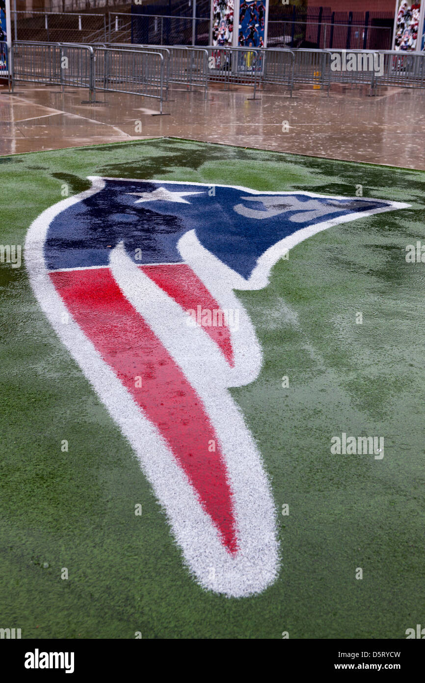 New England Field Logo