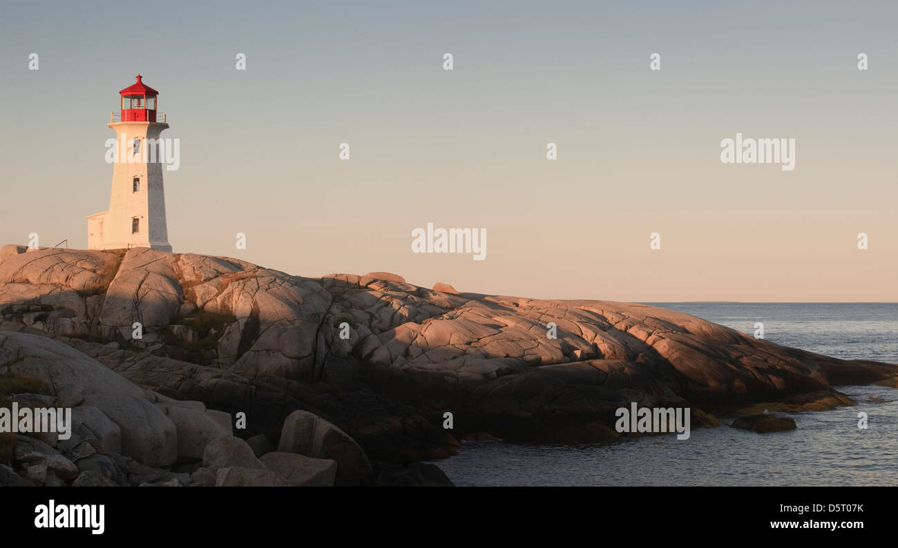 Lighthouse rocks hi-res stock photography and images - Alamy
